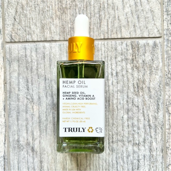 TRULY | Skincare | Truly Oil Facial Serum | Poshmark